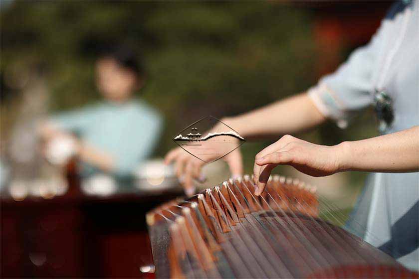 Tea Art Performance - DIAOYUTAI STATE GUESTHOUSE